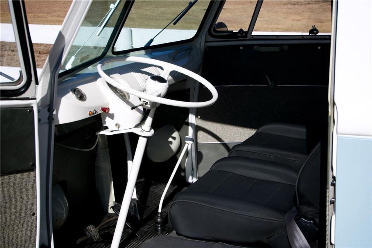 Photo 5 - VW Shorty Bus - VW Shorty Bus : un Combi raccourci aux enchères