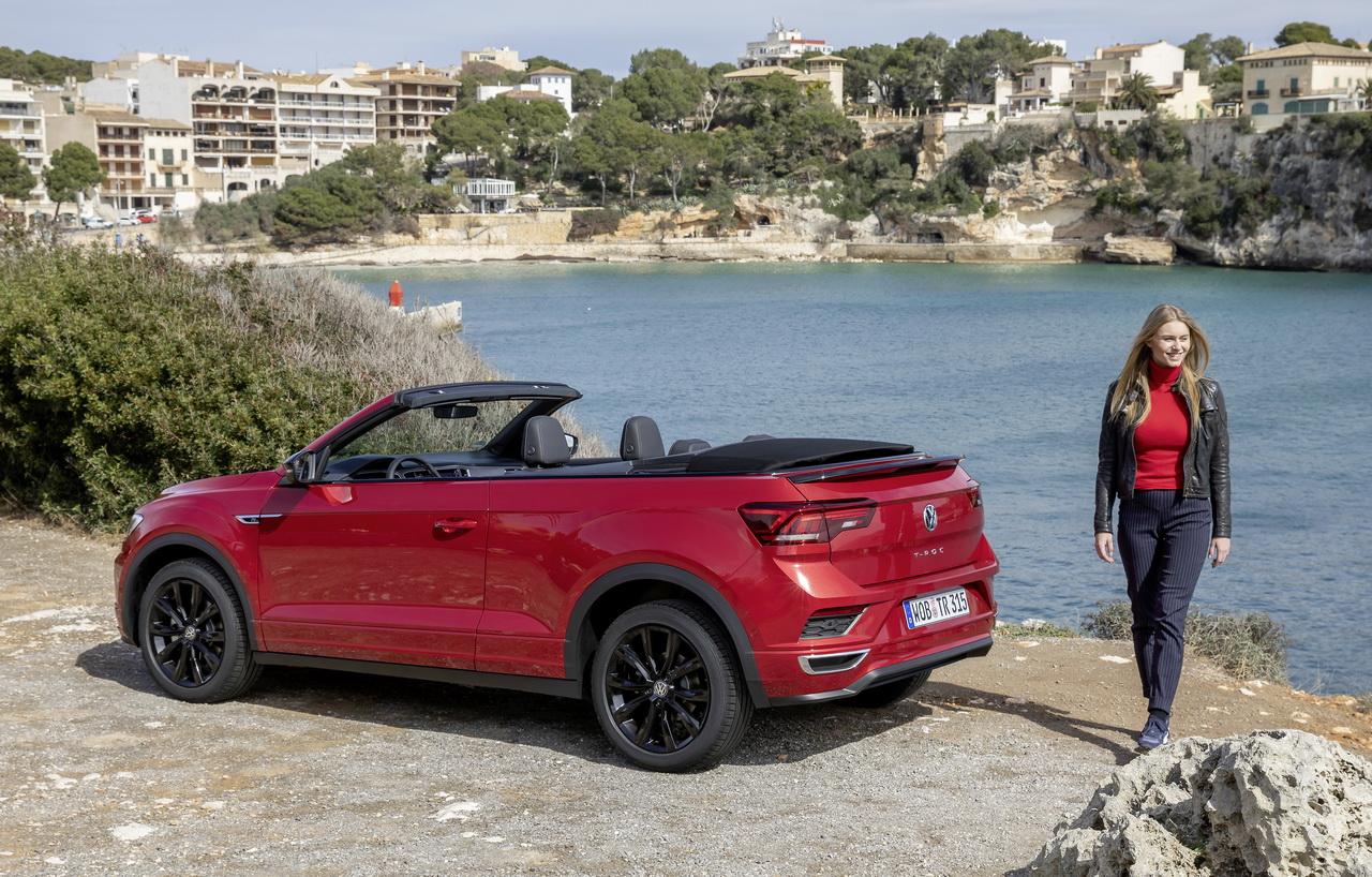 Photo 11 - vw t roc cabriolet r line - Volkswagen T-Roc Cabriolet ...
