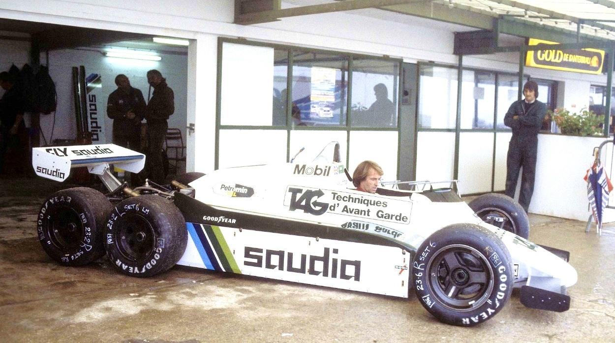 Photo 21 - Williams FW08B - Le top des véhicules à 6 roues